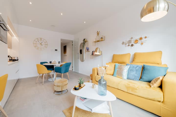 Appartement Et Parking. Premium Et Cosy - Mons