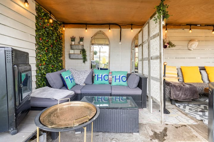 Gorgeous Cosy Camping Pod Set In Tranquil Gardens - 柴郡