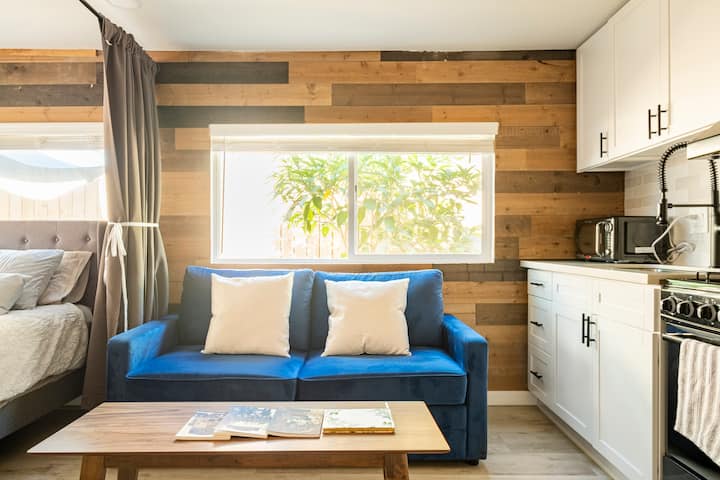 Studio In Historic Beamer Park! - Woodland, CA
