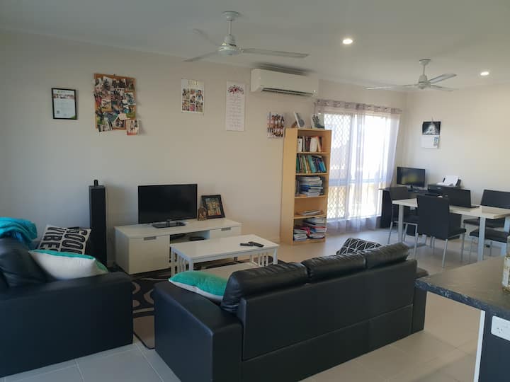 Shopping Centre, Basketball Court, Mountain, Gym - Cairns