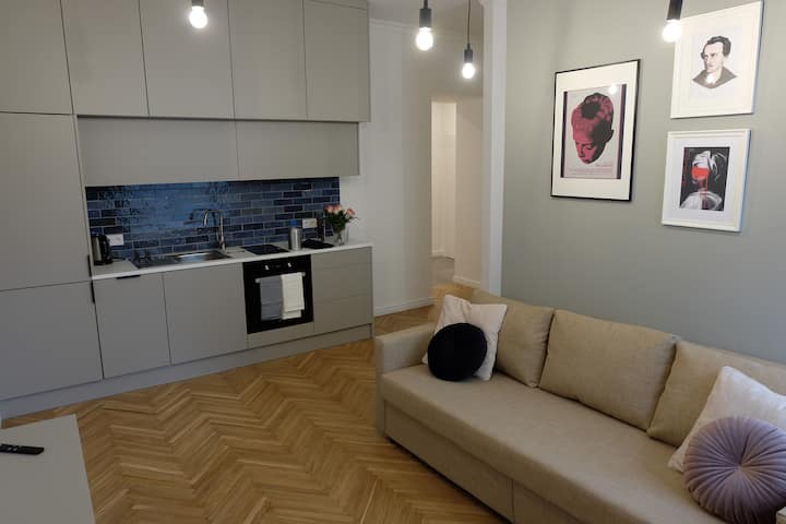 Three Bards Apartments -Slowacki (Blue) - Krakow