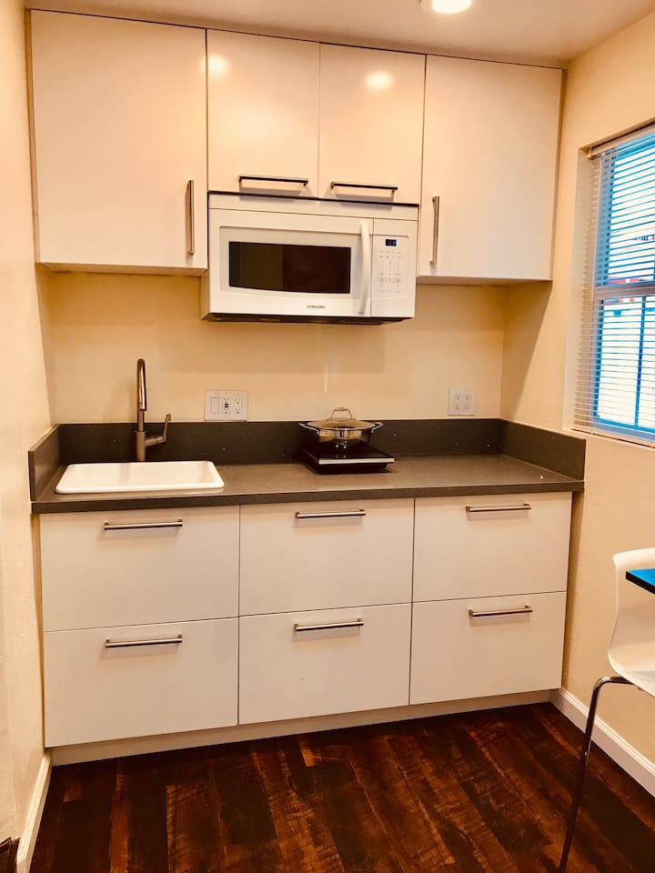 Private Studio Stanford, Facebook, Amazon, Google - Palo Alto