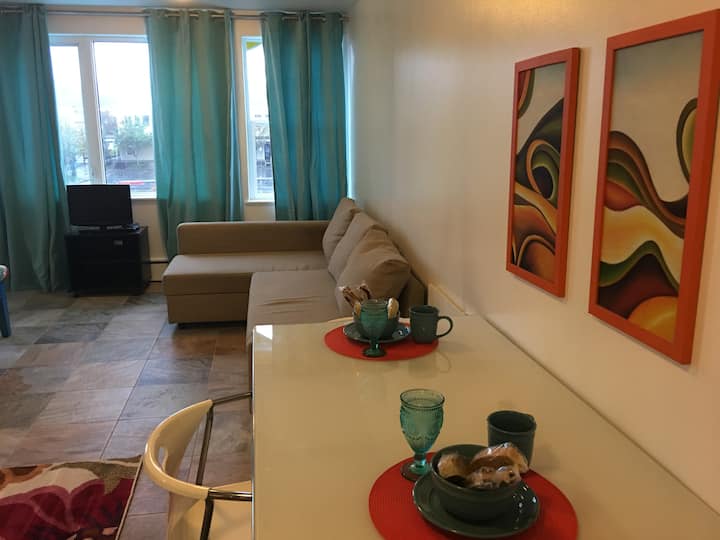 Aquamarine Suites Studio Apartment On The Mall - Kodiak, AK