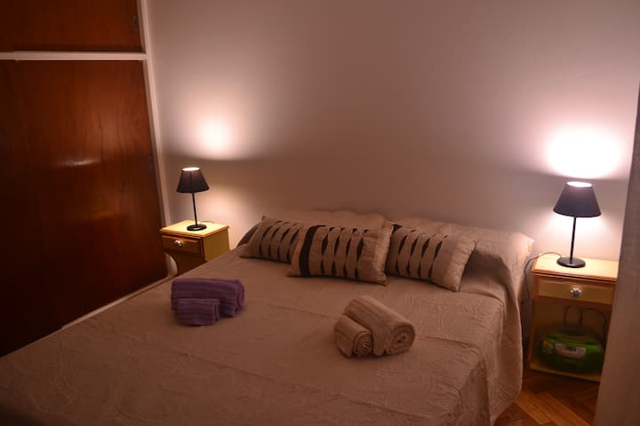 Departamento A Una Cuadra De La Peatonal - Rosario