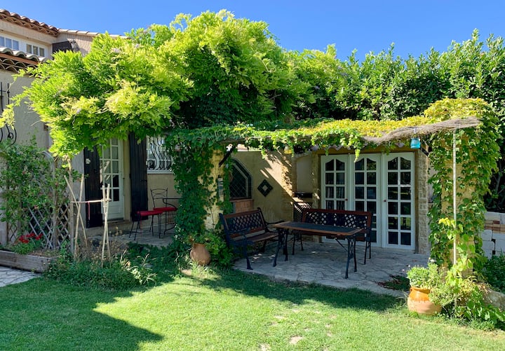 Bel Appartement Duplex Dans Villa - Istres