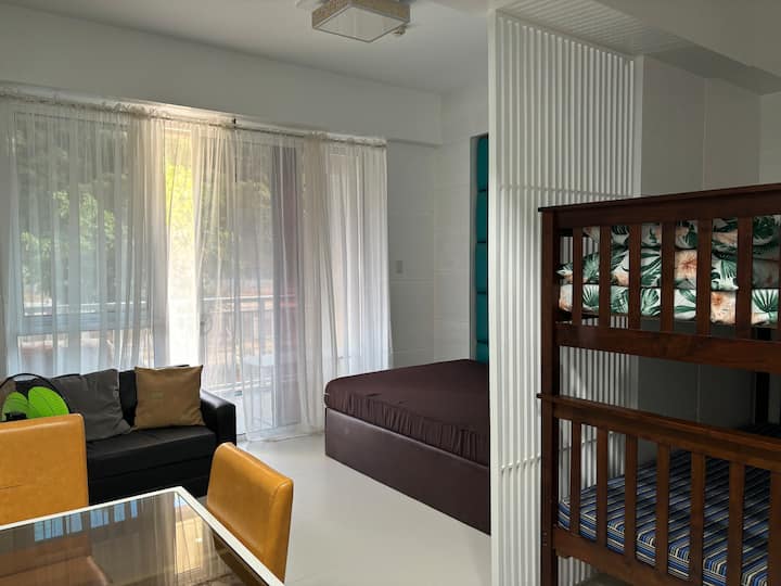 Condotel Pico De Loro Beach Hamilo Coast Nasugbu - Nasugbu