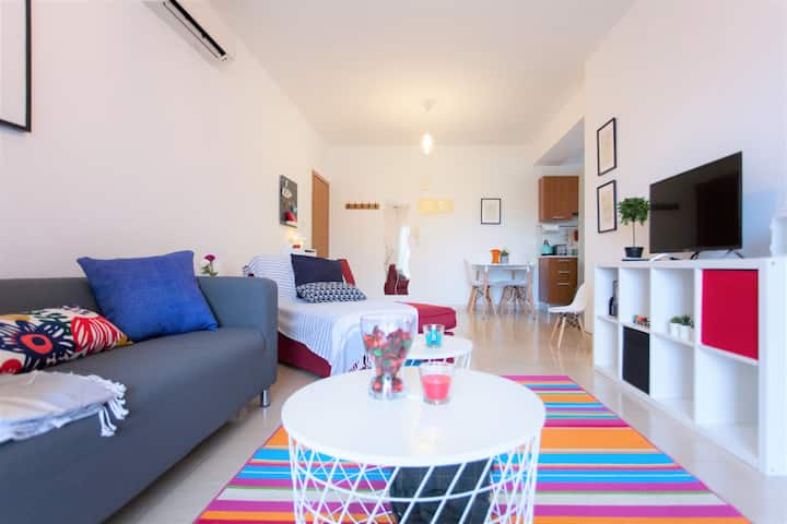 City Center |450m To The Beach| 2 Bedrooms|balcony - Larnaca