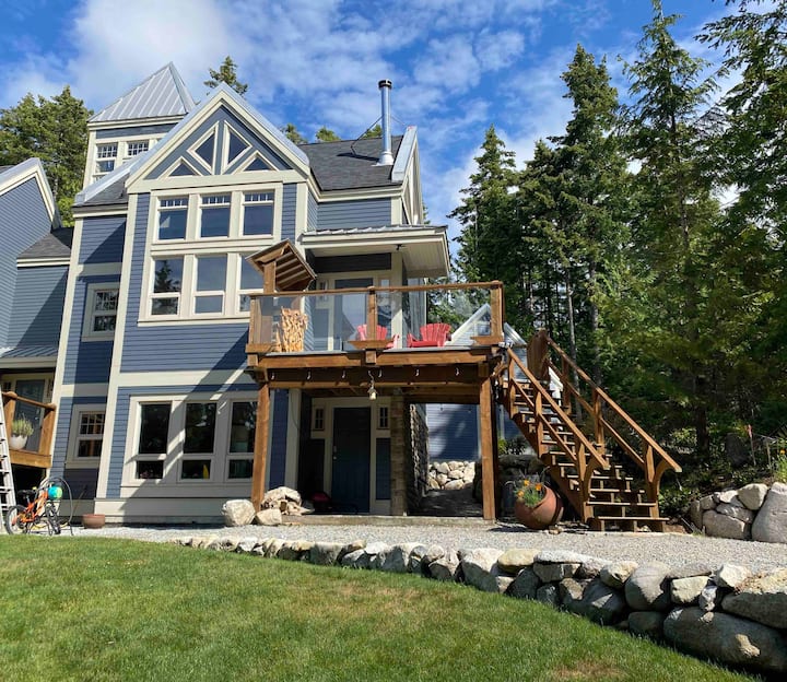 Happy Clam Ranch - Roberts Creek