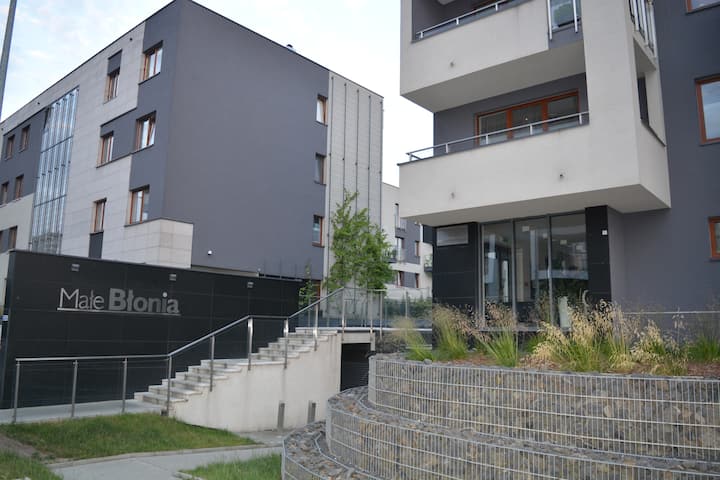 Małe Błonia Apartment/ 4 Person, Private Parking - John Paul II Kraków-Balice Airport (KRK)