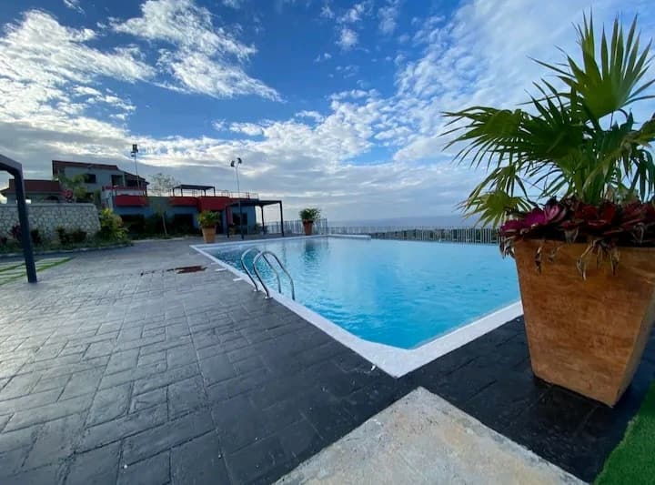 Premium 2br King Bed/pool/gym/ Playground Etc. - Ocho Rios