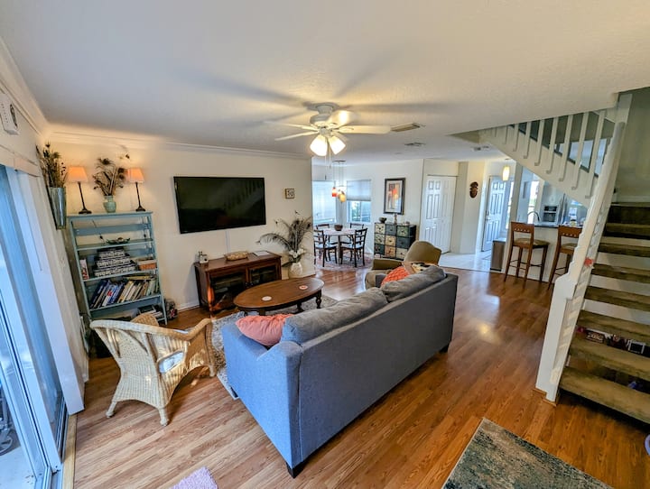 Beachside 2br/2.5 Ba Townhome Pools|beach|gated - Cape Canaveral, FL