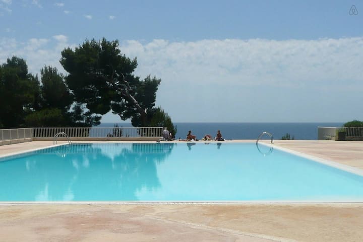 Bandol Dans Parc Prive Bord De Mer Tennis Piscine - Bandol