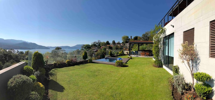 Casa Con Vista Espectacular Al Lago - Valle de Bravo