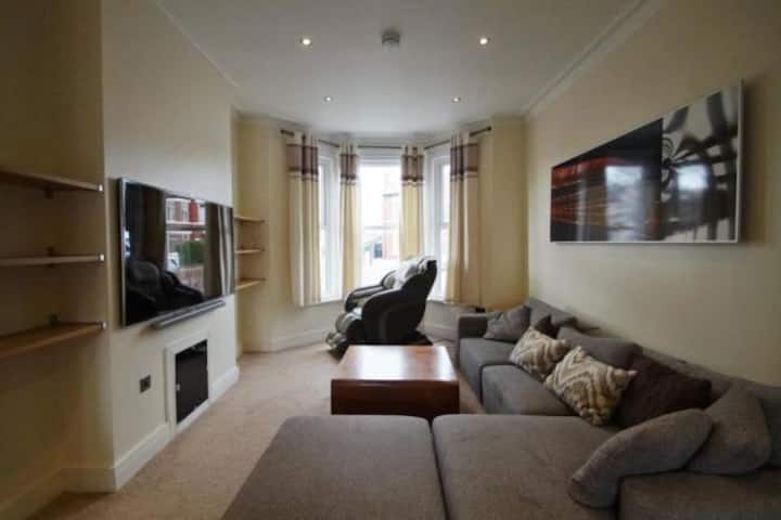 Ehs E.s  Electro/chemical Sensitive Home - Southport