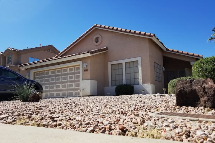 Private And Spacious Mesa Home With Private Pool - Mesa, AZ