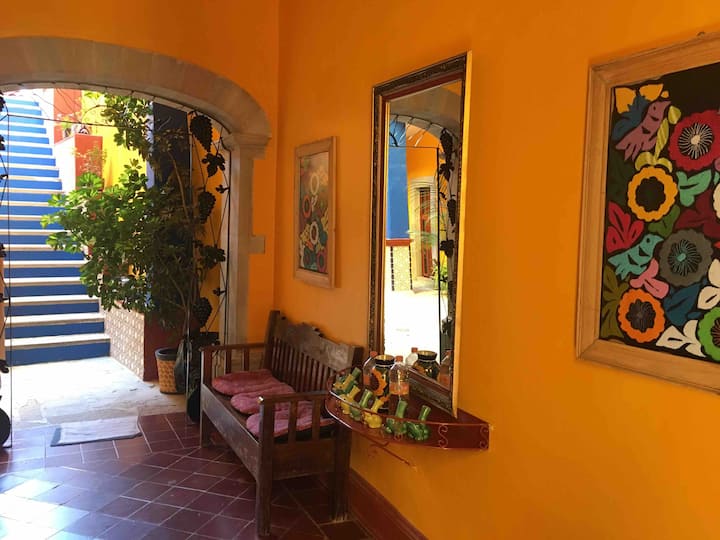 Heart Of Historic Center. Fantastic Terrace View. - Guanajuato