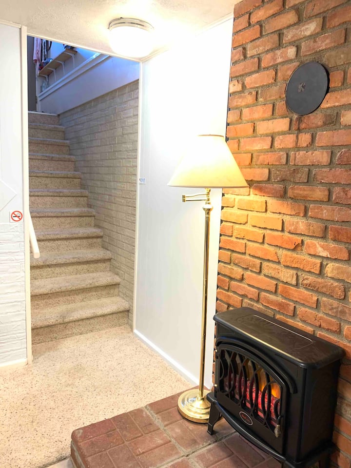 Cozy Private Bedroom & Bathroom - Helena, MT