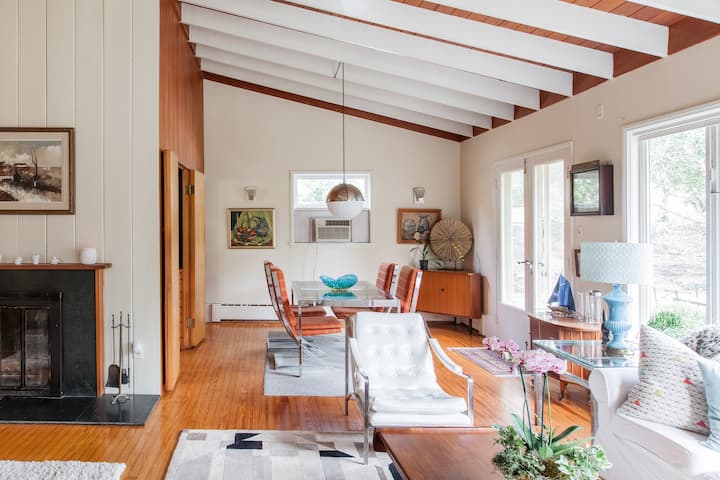 Luxurious Mid Century Time Capsule With Hot Tub & Garden - 里士滿