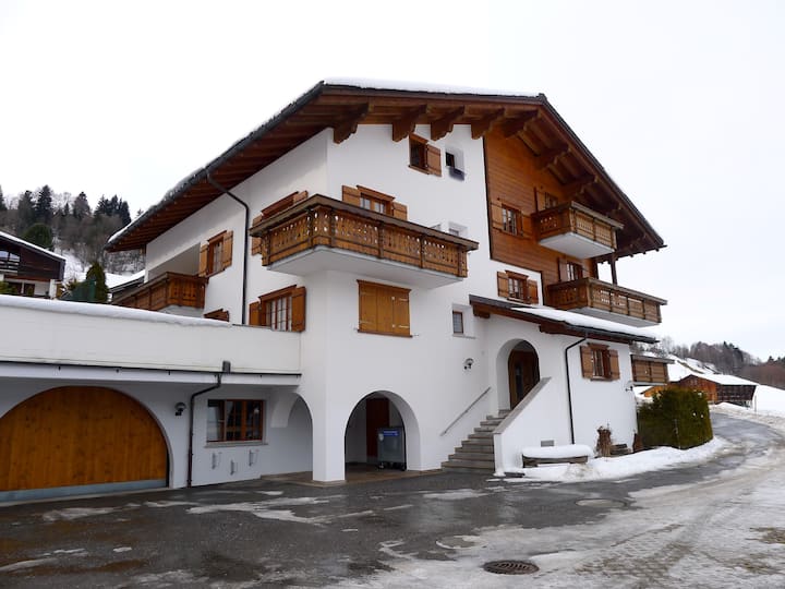 Holiday Apartment With Terrace And View - Klosters-Serneus
