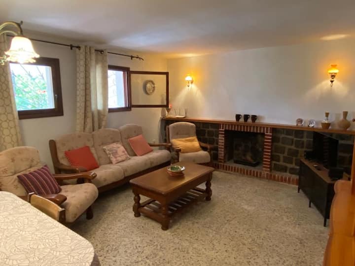 2 Habitaciones Y Jardín Con Terraza Cubierta. - Benisa