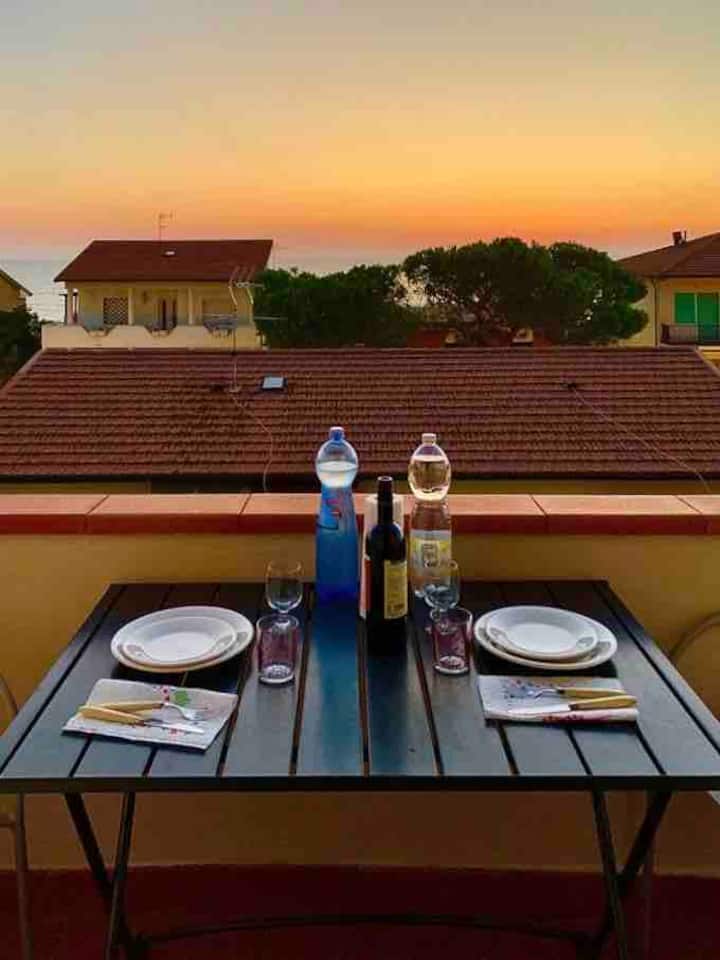 Une Terrasse Sur La Mer - Castagneto Carducci