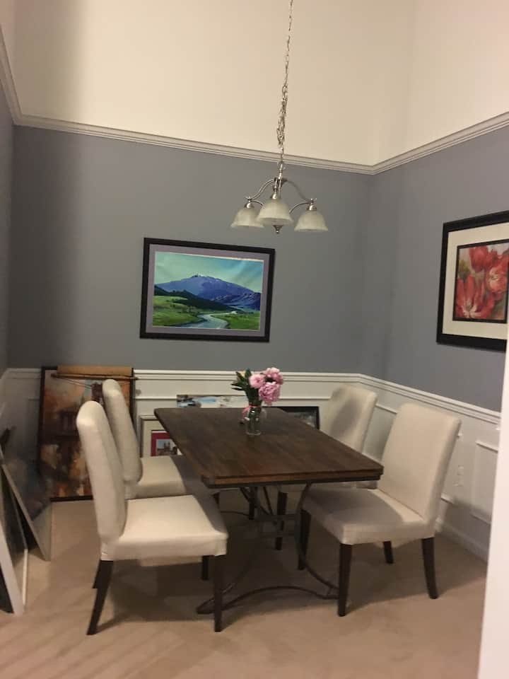 Arlington Luxury Condo Is Your Home Away Home - Alexandria, VA