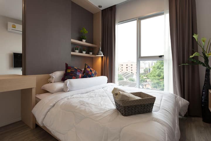 Modern Cozy Appartment At Nimman Top Location - Chiang Mai