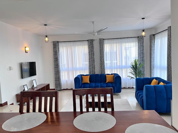 4br Seaview Apartment Nyali,dsq,pool,wifi,parking. - Mombasa