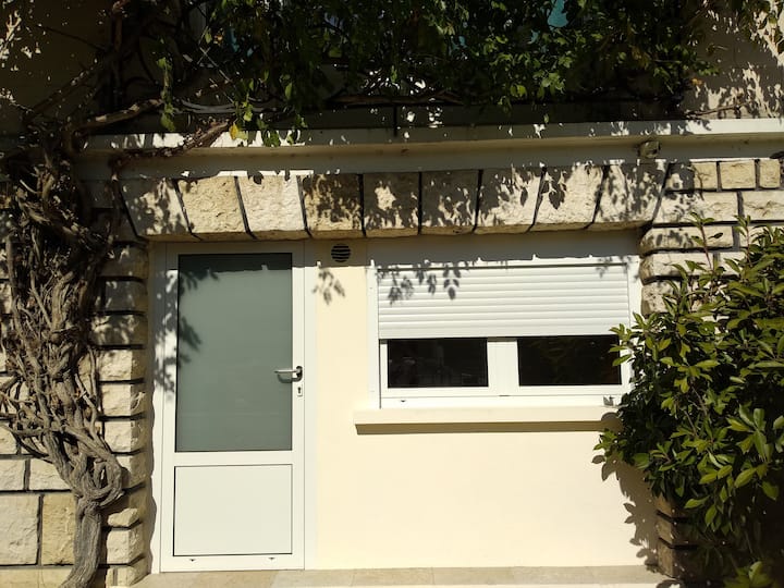 Studio Talence, Proche Tramway, Avec Parking - Talence