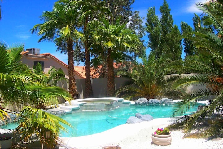 Beautiful And Modern Pool House - Henderson, NV