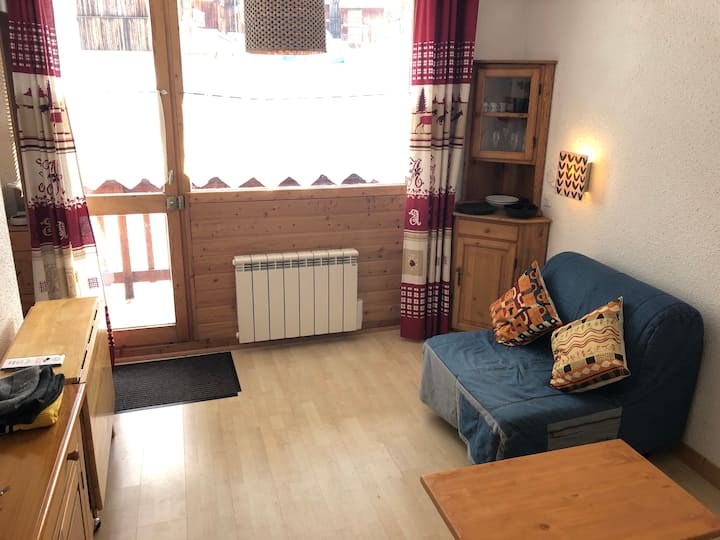 Perfectly Located Ski In/out Flat With Balcony - Belle Plagne