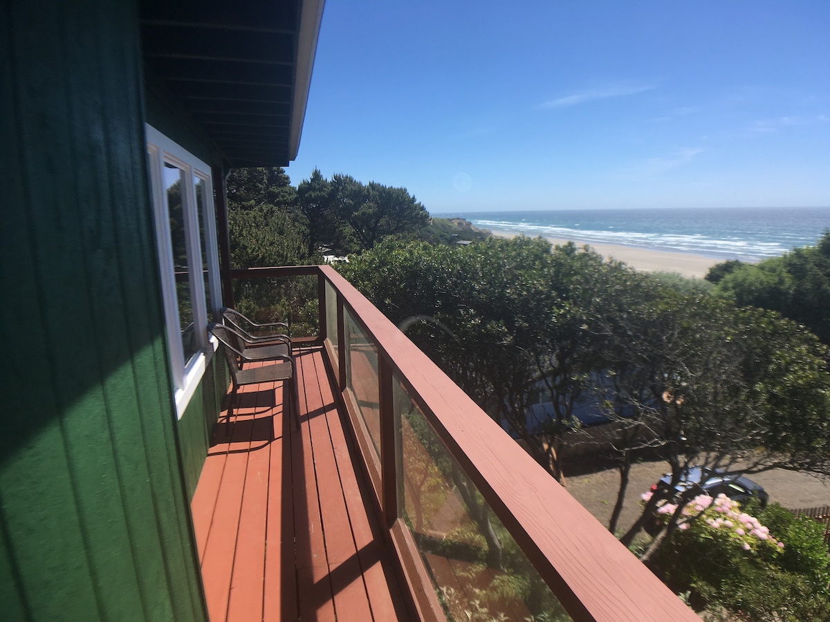 "Beach Street Retreat".....Home, Sweet Ocean Home! - Houses for Rent in ...