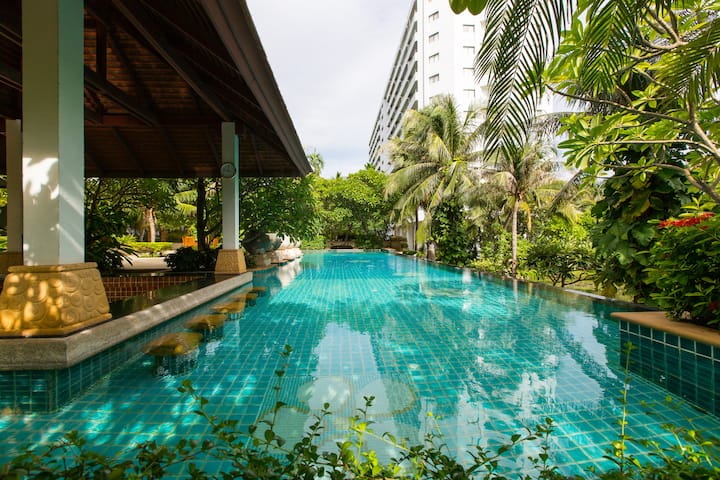 Palm Pavilion 2bdrm Beach Condo - Hua Hin District