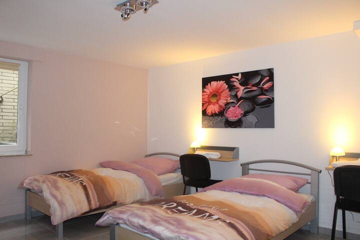 Ferienwohnung Uni-haus-paderborn Untergeschoss - Paderborn