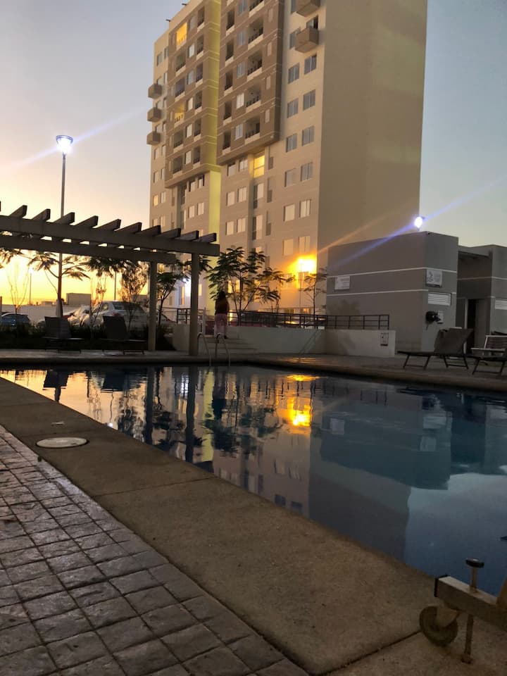 Departamento Con Alberca Y Seguridad 24hrs - Guadalajara, Mexico