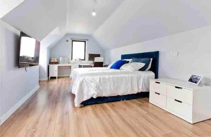 En-suite Room In A Family Home - Dublín