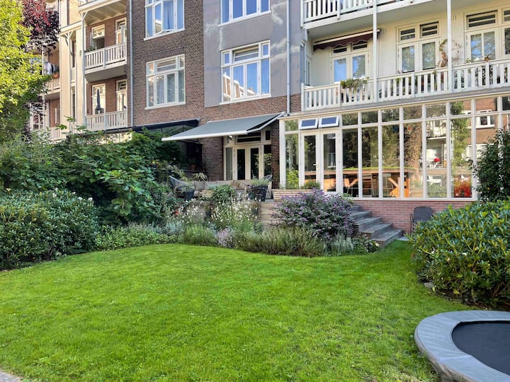 Spacious And Luxurious Apartment With Sunny Garden - Amsterdam
