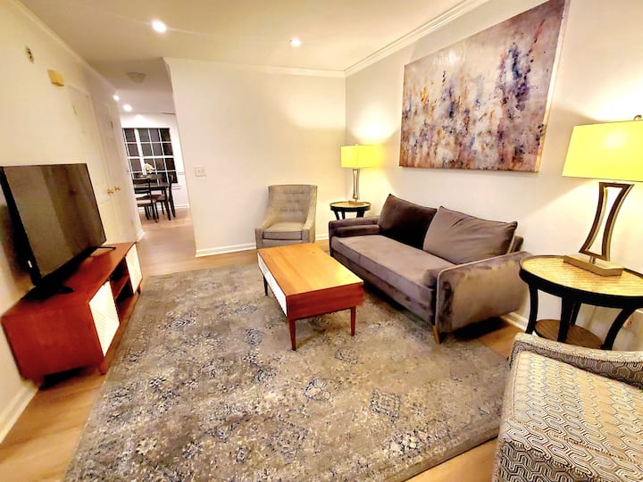 Greenway Stroll Condo (Close To Everything) - Charleston, SC