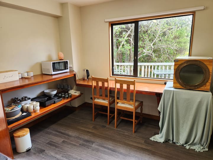 Garden Flat In Pukerua Bay - Porirua
