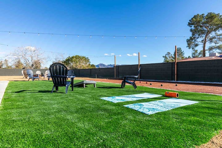 Luxurious 5 Bedroom Home 10min To Las Vegas Strip! - Henderson, NV