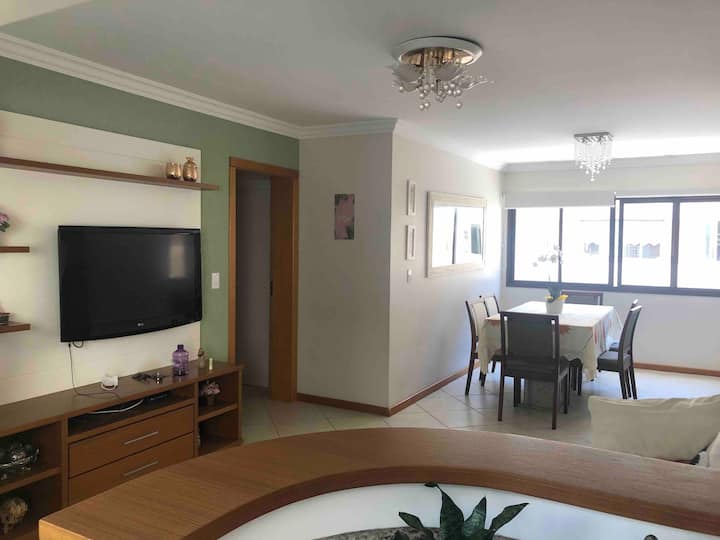 Apartamento Encantador, Duas Quadras Do Mar. - Torres