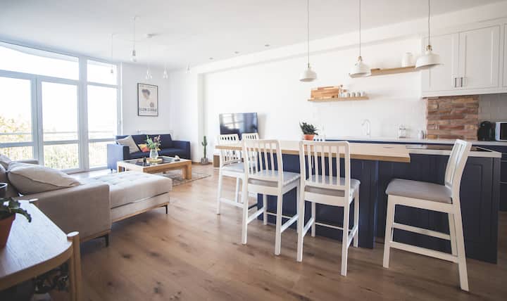 The Grand Museum View***** - Budapest