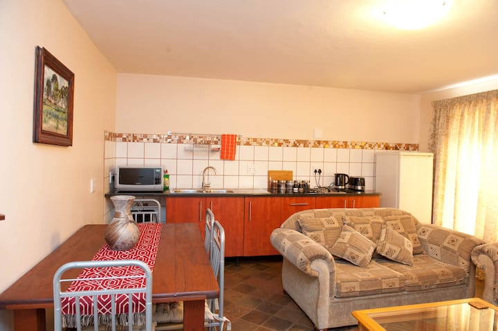 282 Guesthouse - Unit A - Centurion