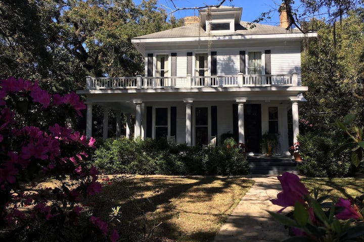 Guesthouse Apartment At Historic Mobile Al Home - モビール, AL