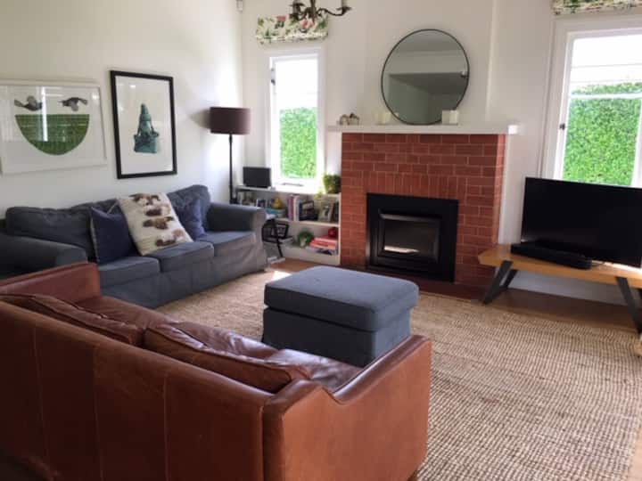Large Family Home Available For Easter/school Hols - Hastings