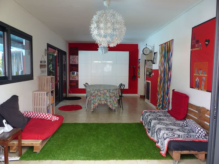 Kazanpop,  Chambre Penn-ar-bed - Saint-Denis, La Réunion