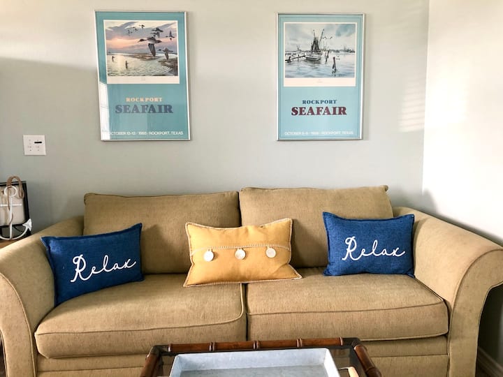 Quiet Coastal Cottage  -Salty Life Casita - Rockport, TX