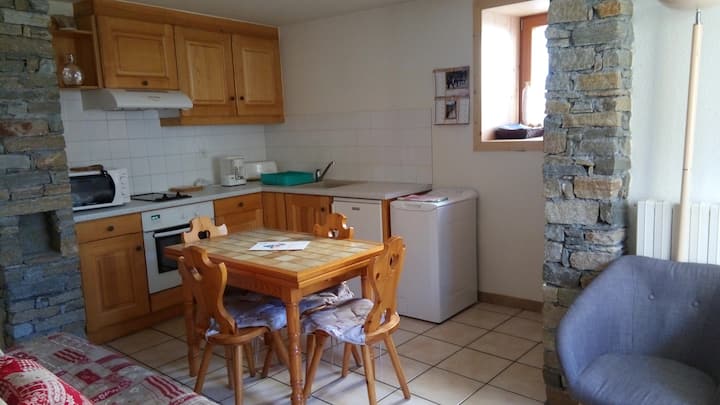 Gîte 2 Personnes Avec Jardin Et Véranda - Lac de la Partie