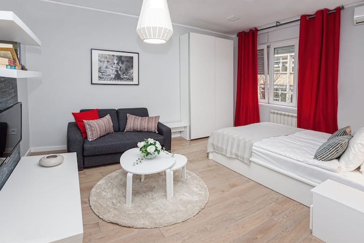 Fine Apartments At Vracar, Close To St Sava Temple - 베오그라드