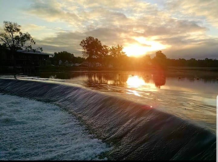 Luxury Longstay Mish. Riverwalk - Mishawaka, IN